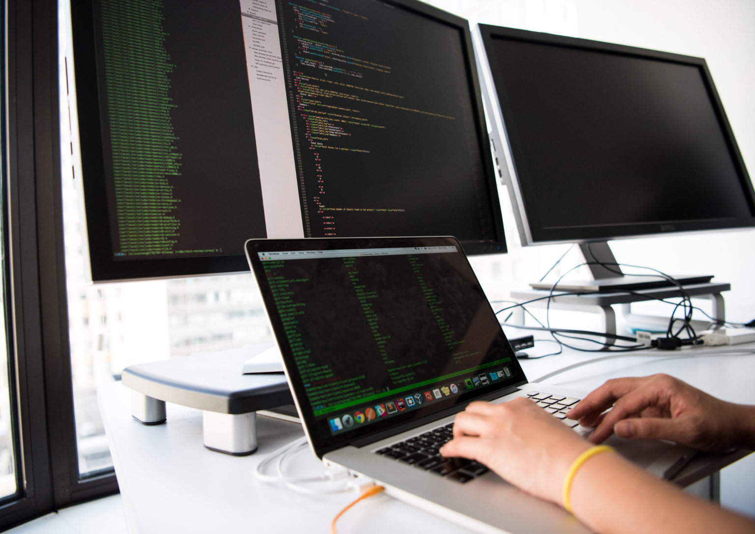 ラボ 型オフショア開発 - ITSOL JAPAN